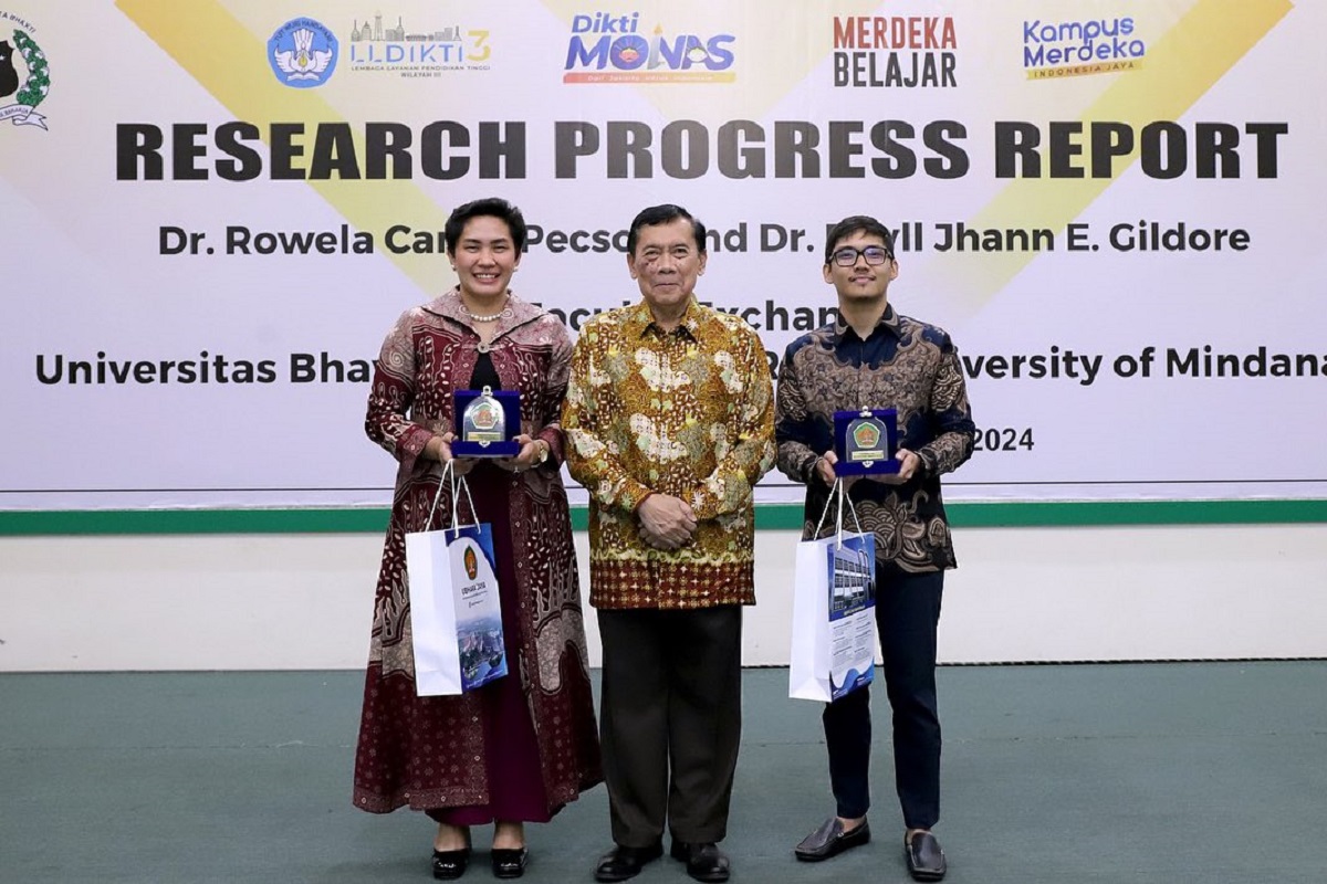 2 Dosen University of Mindanao Paparkan Hasil Riset di Akhir Program ...