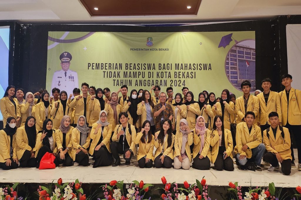 110 Mahasiswa Ubhara Jaya Terima Beasiswa Pemerintah Kota Bekasi Tahun 2024 – Universitas ...