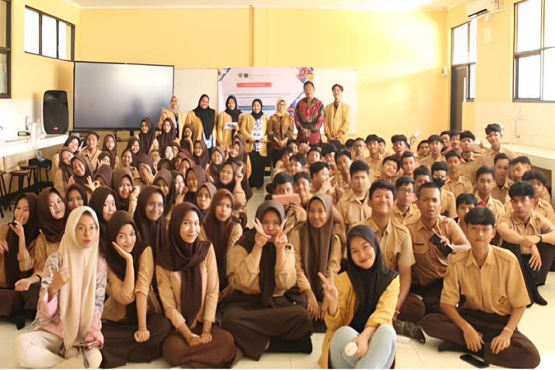 Mahasiswa KKN Fakultas Ekonomi dan Bisnis Ubhara Jaya Edukasi ...