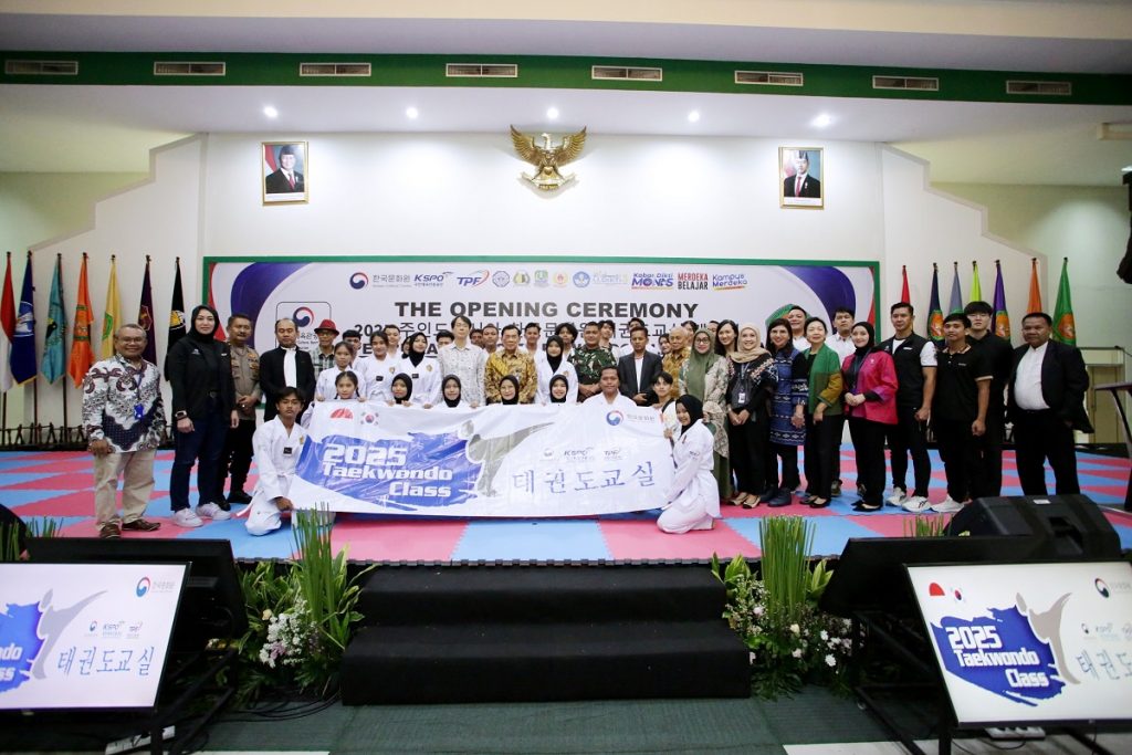 Ubhara Jaya Jadi Tuan Rumah Program Korean Cultural Center Indonesia Taekwondo Class 2025 ...